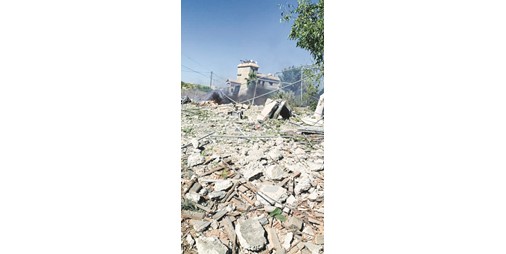 كباش بين بري والقوات ومساع لتعيين قائد جديد